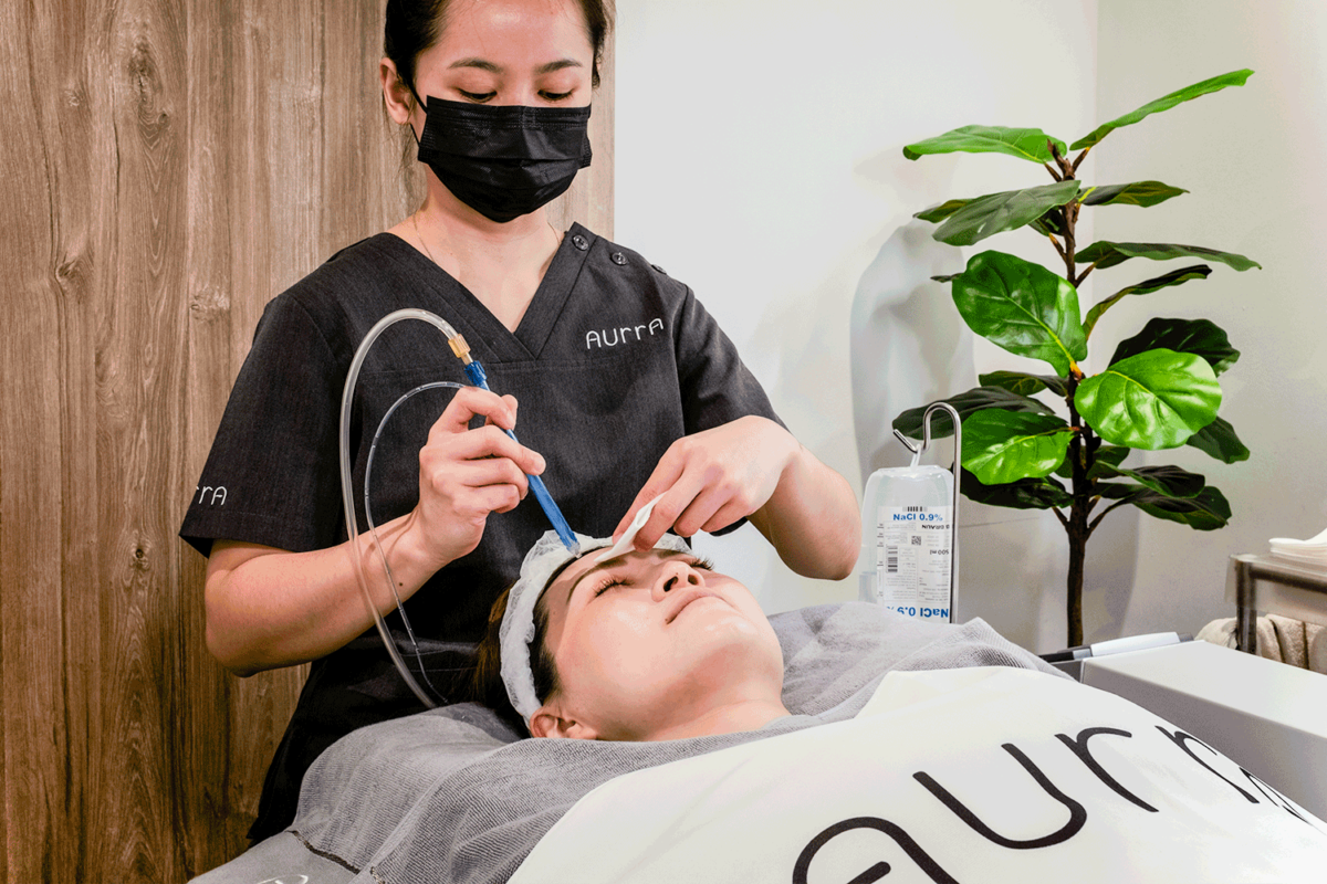 The Signature Jet Facial | AURRA by Jet Concepts